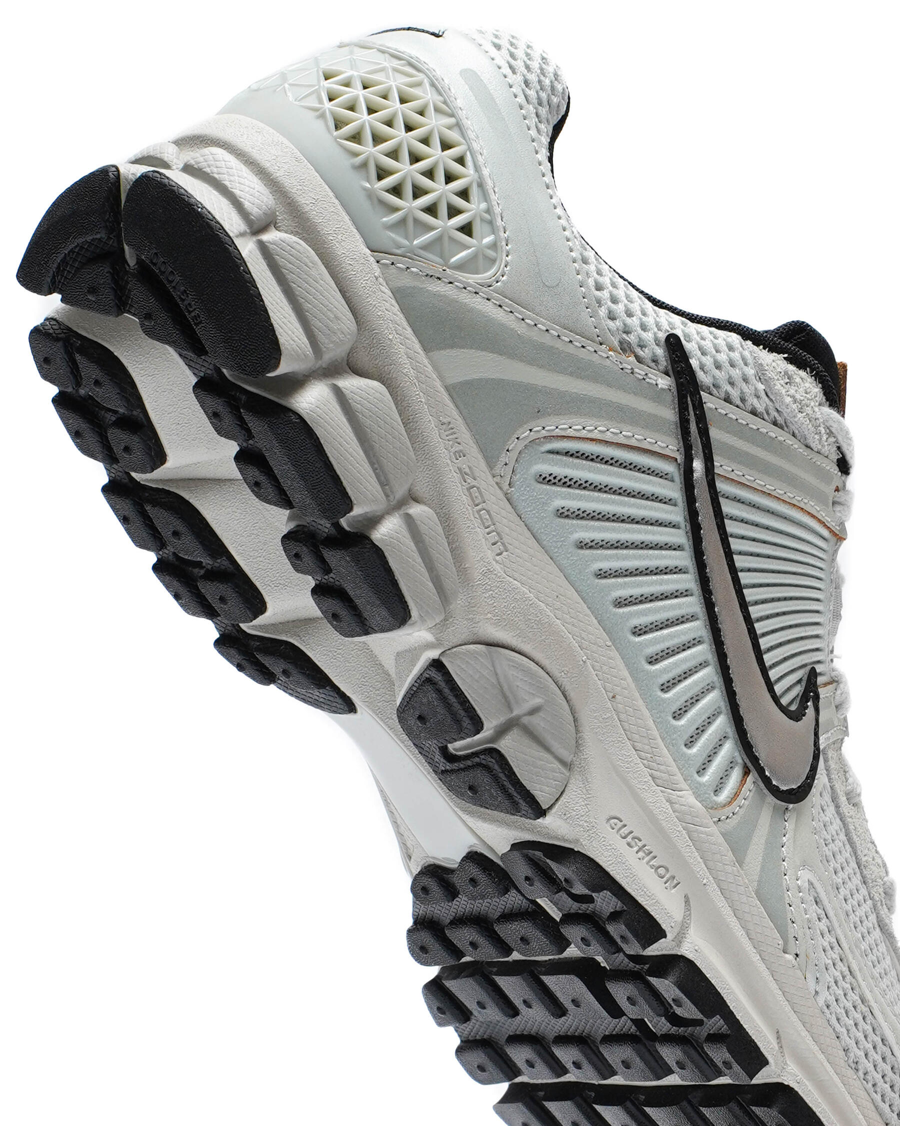 Nike WMNS ZOOM VOMERO 5 | FN6742-001 | AFEW STORE